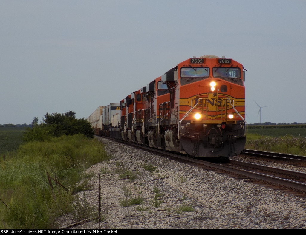 BNSF 7692